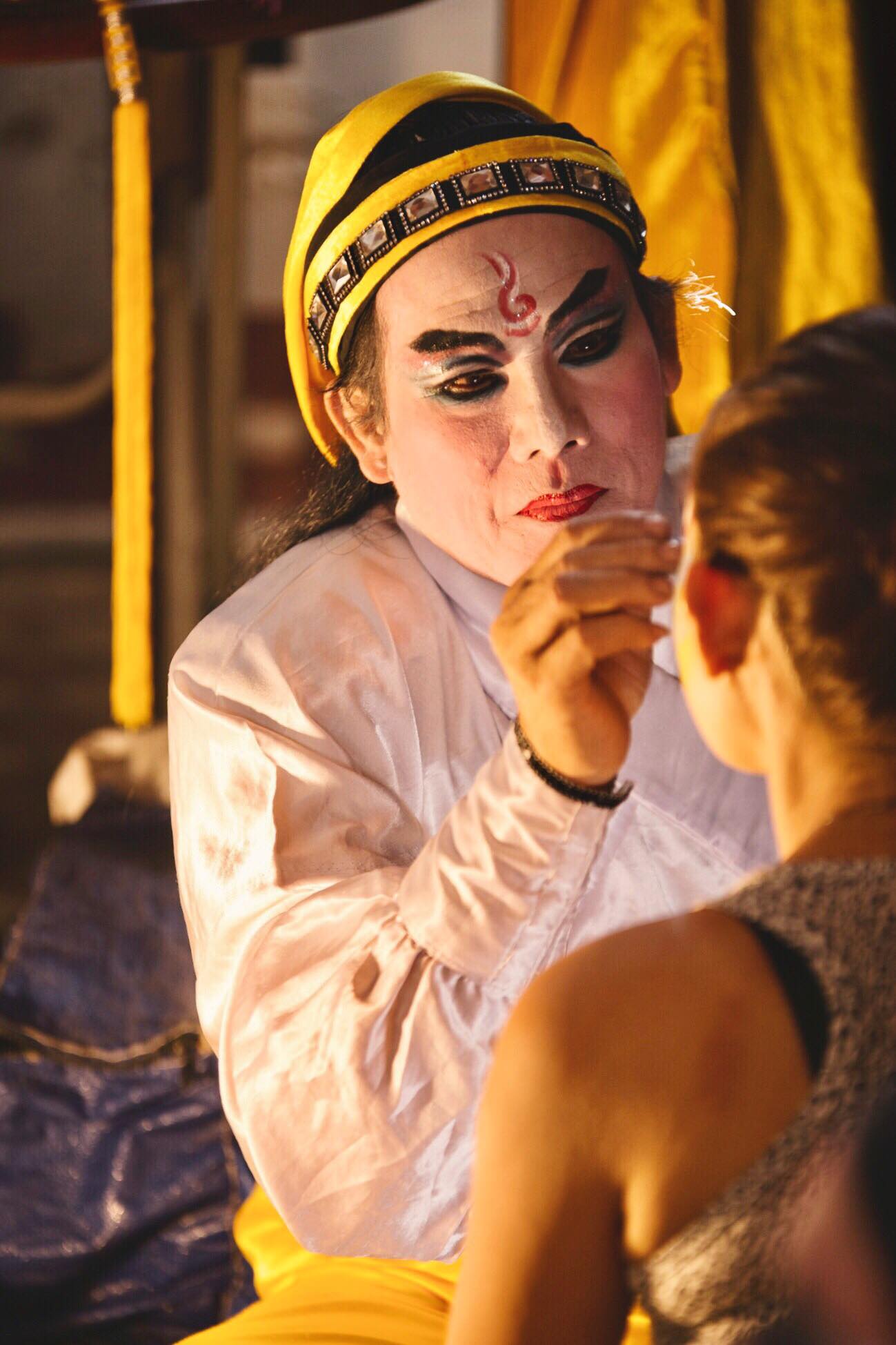 “Hat boi” – Vietnamese Opera | SCARLET FILE